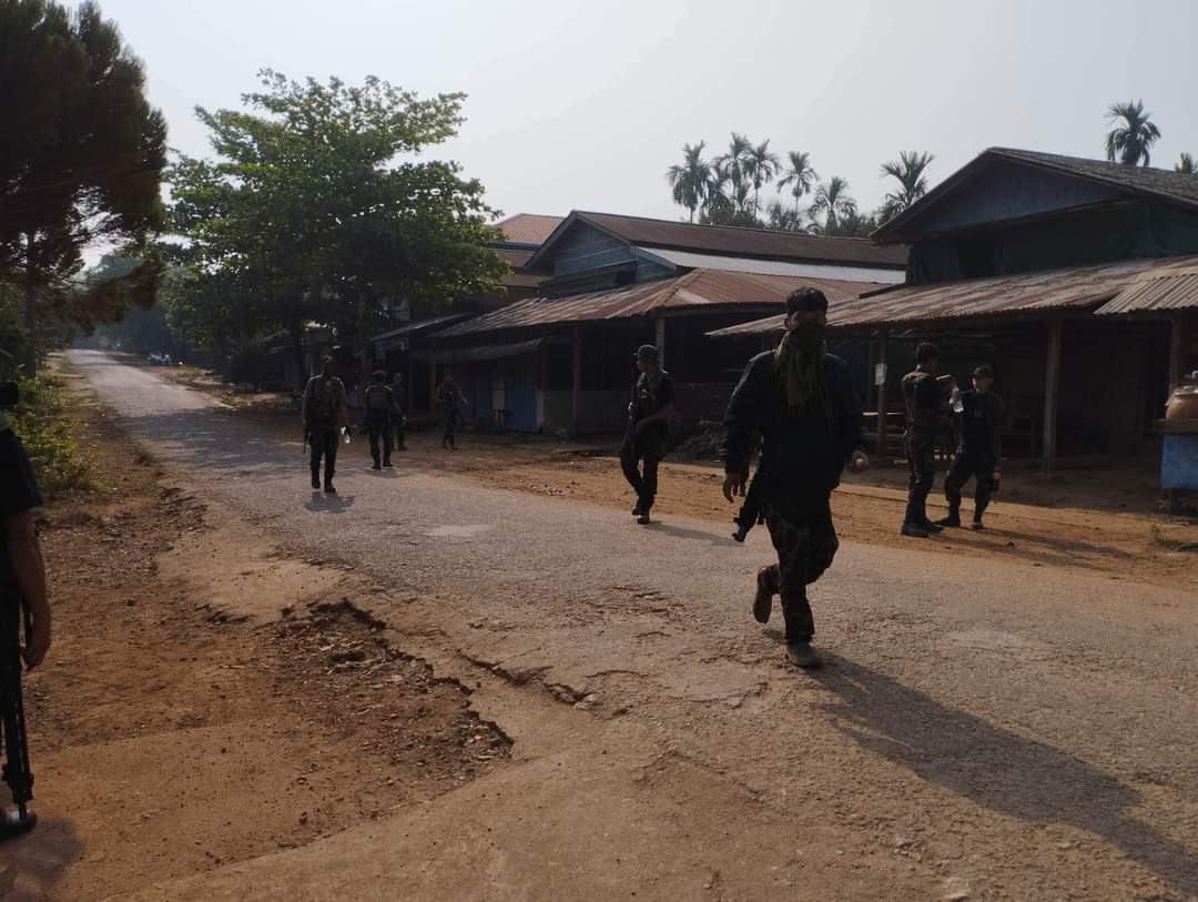 Resistance forces attack junta checkpoint at Ye Chaung Taung Bridge ...